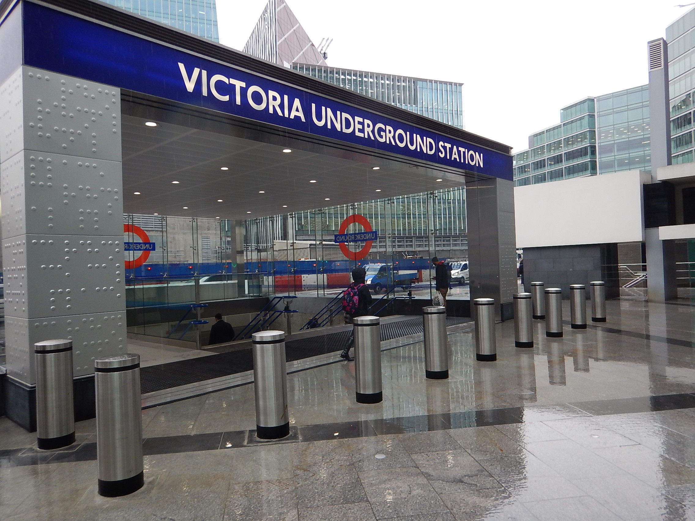 The New Cardinal Place Entrance At Victoria Tube Station « The ...